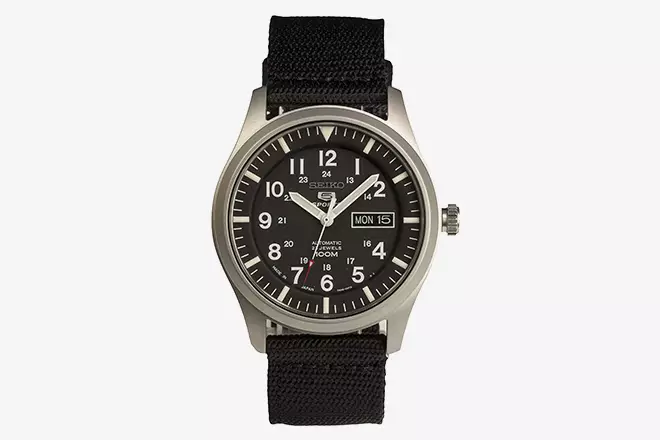 Awọn pipe Itan ti awọn Field Watch 14193_8