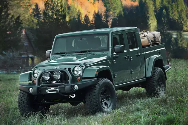 Filson Edition AEV Brute Jeep z podwójną kabiną 1