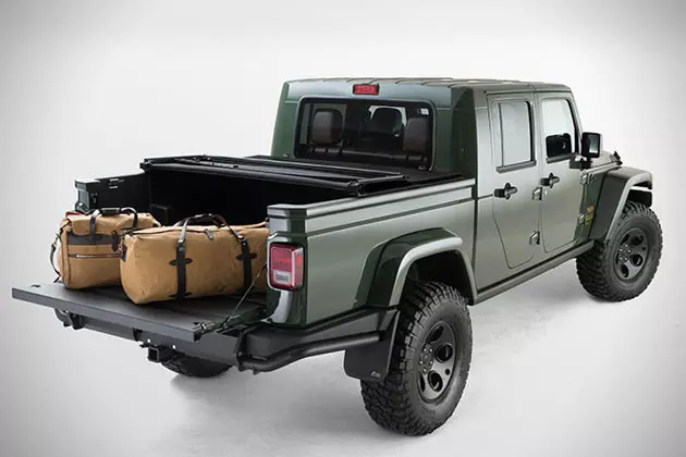 Filson Edition AEV Brute Jeep z podwójną kabiną 3