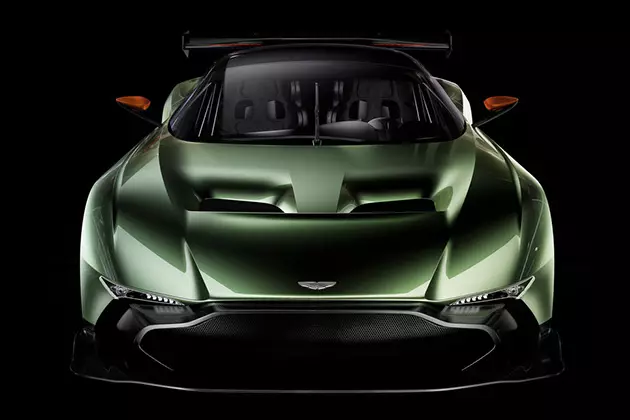 Aston Martin Vulcan 02