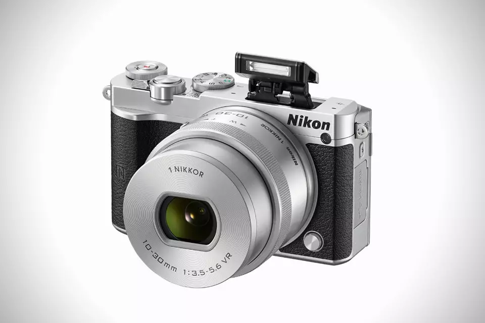 Nikon 1 J5 कॅमेरा