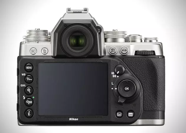 Full-Frame DSLR fotoaparát Nikon DF 4