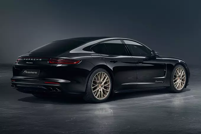 2019 Porsche Panamera 4 Ediția de 10 ani 14889_2