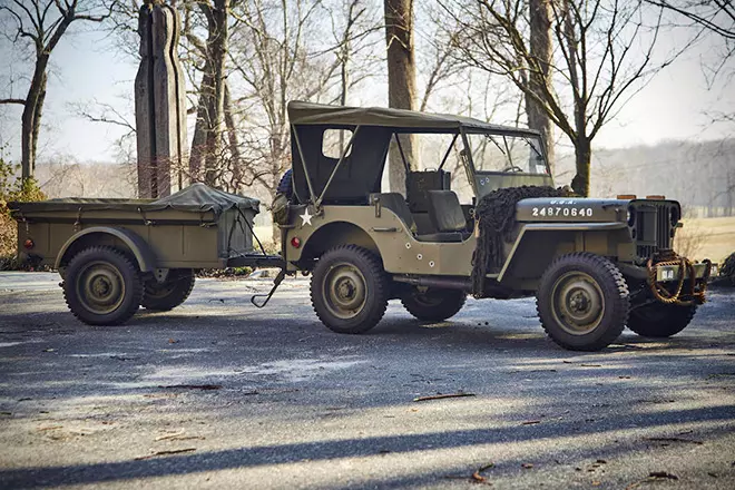 1943 Willys džip sa prikolicom 10