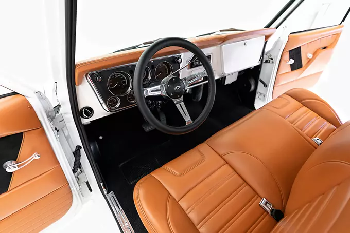 Classic Car Studio မှ 1968 Chevrolet C10 15148_4