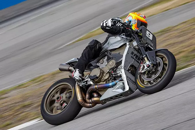 2014 Ducati 1199 Superleggera 'The Super' By Roland Sands Design 15372_5