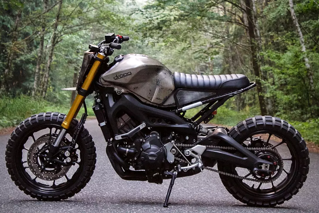 Yamaha FZ-09 'Moto 3' By Droog Moto 15419_2