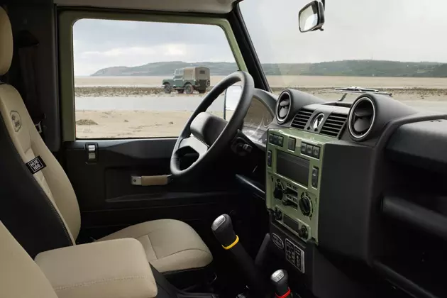 Land Rover Defender Heritage Limited Edition 6