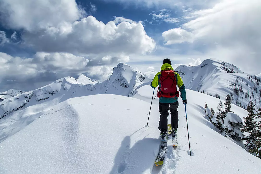 Powder Packs: 18 najlepších batohov na lyže a snowboardy 15470_15