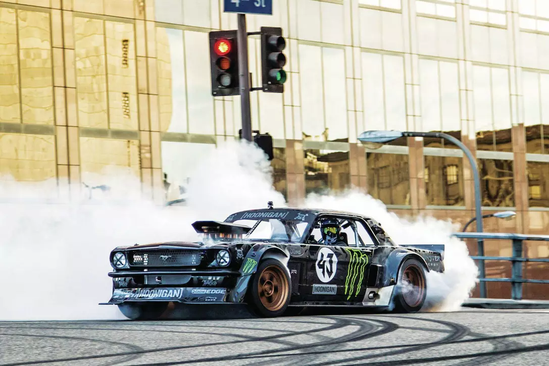 Ang Gymkhana Files ni Ken Block 15476_2