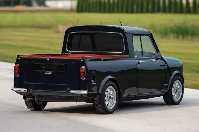 Dražbeni blok: mini pickup Austin iz leta 1972 15483_1