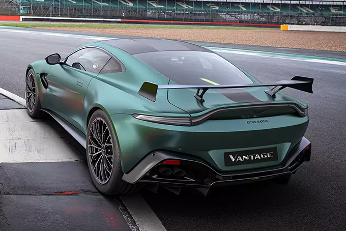 2021 Aston Martin Vantage F1 Edition 15822_3
