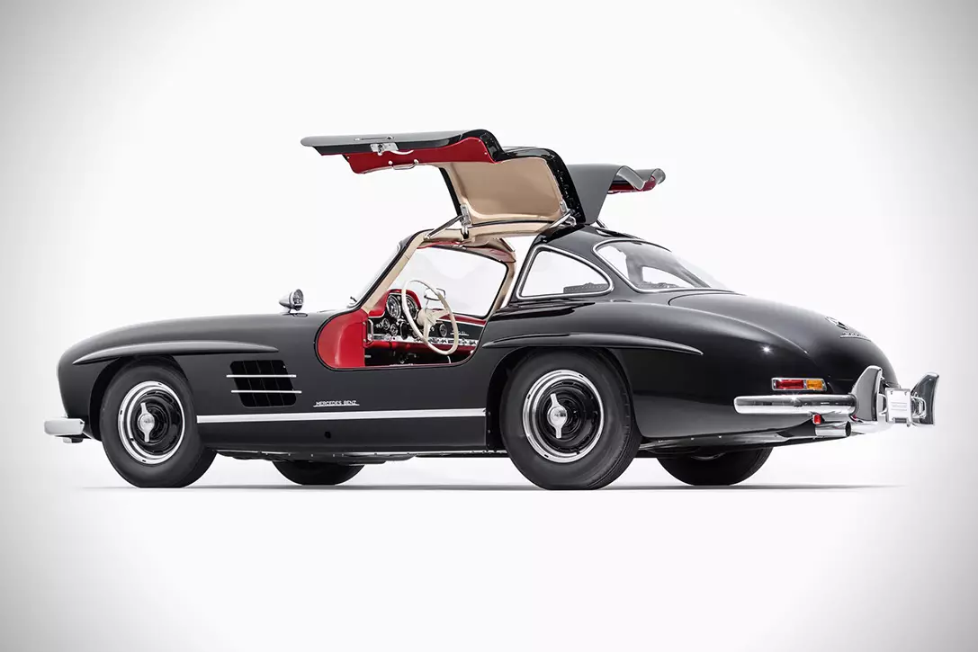 د لیلام بلاک: 1956 مرسډیز بینز 300 SL ګول وینګ 16090_4