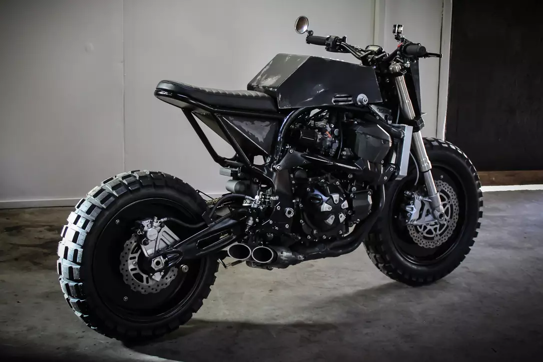 Kawasaki Z1000 'Moto 14' авторы Droog Moto 1611_2