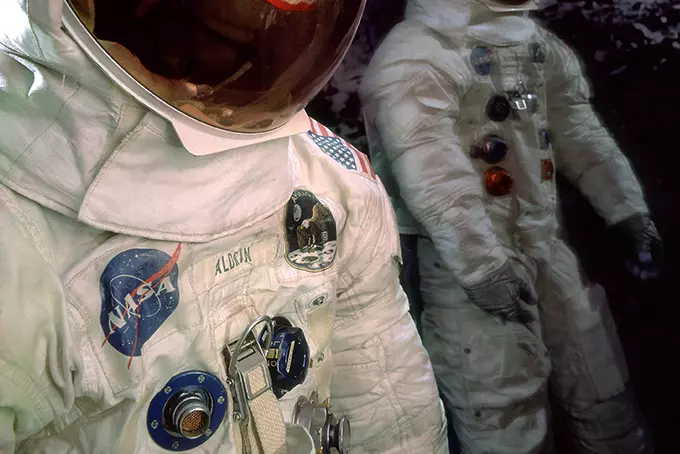 Tuta spaziale Neil Armstrong per il 50° anniversario dell'Apollo 11 della NASA 16141_2