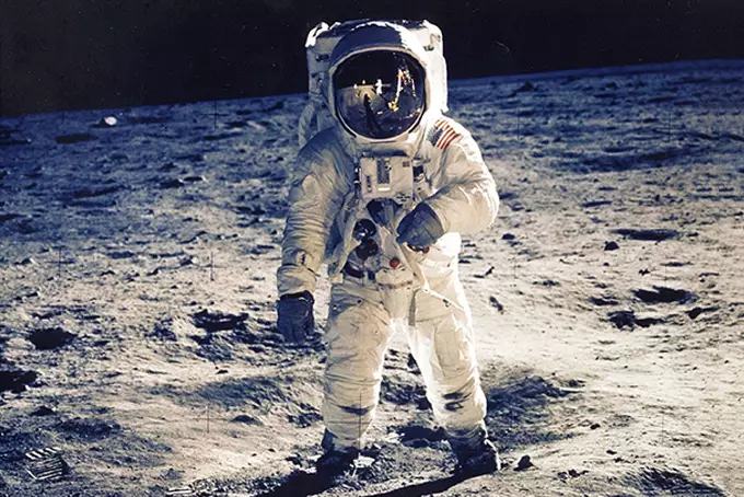 Tuta spaziale Neil Armstrong per il 50° anniversario dell'Apollo 11 della NASA 16141_3