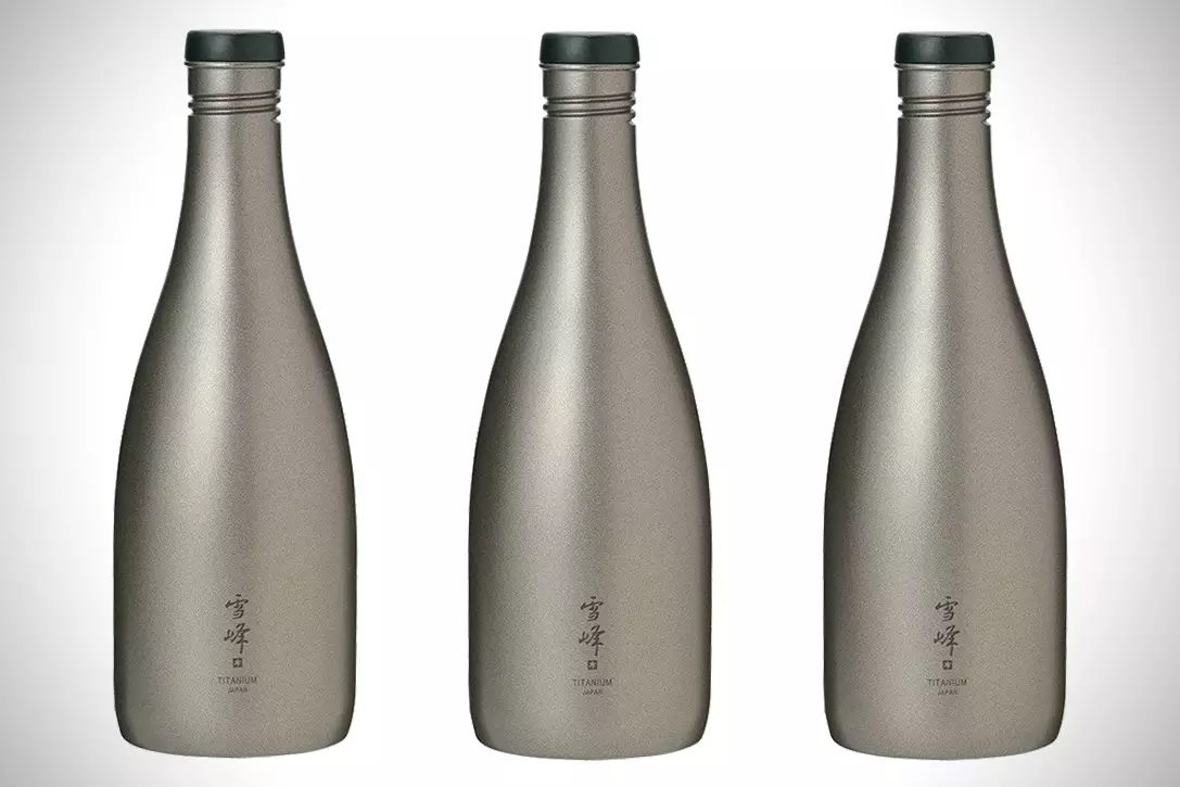 Snow Peak Sake-Flasche aus Titan