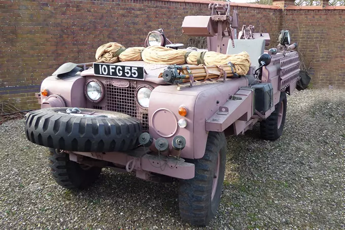 1968 m. Land Rover Series 2A Pink Panther 16440_1