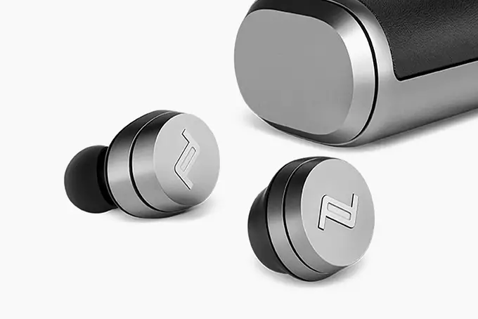 Mga Porsche Design PDT60 True Wireless Earphones 16593_1