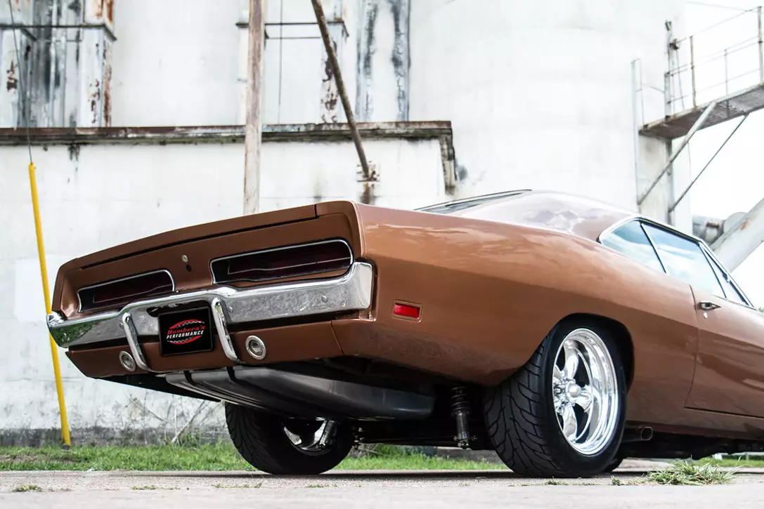 1969. gada Dodge Charger Hellcat pēc Bumbera uzstāšanās 16728_3