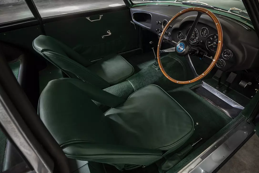 د نیلام بلاک 1962 Aston Martin DB4GT Zagato 7