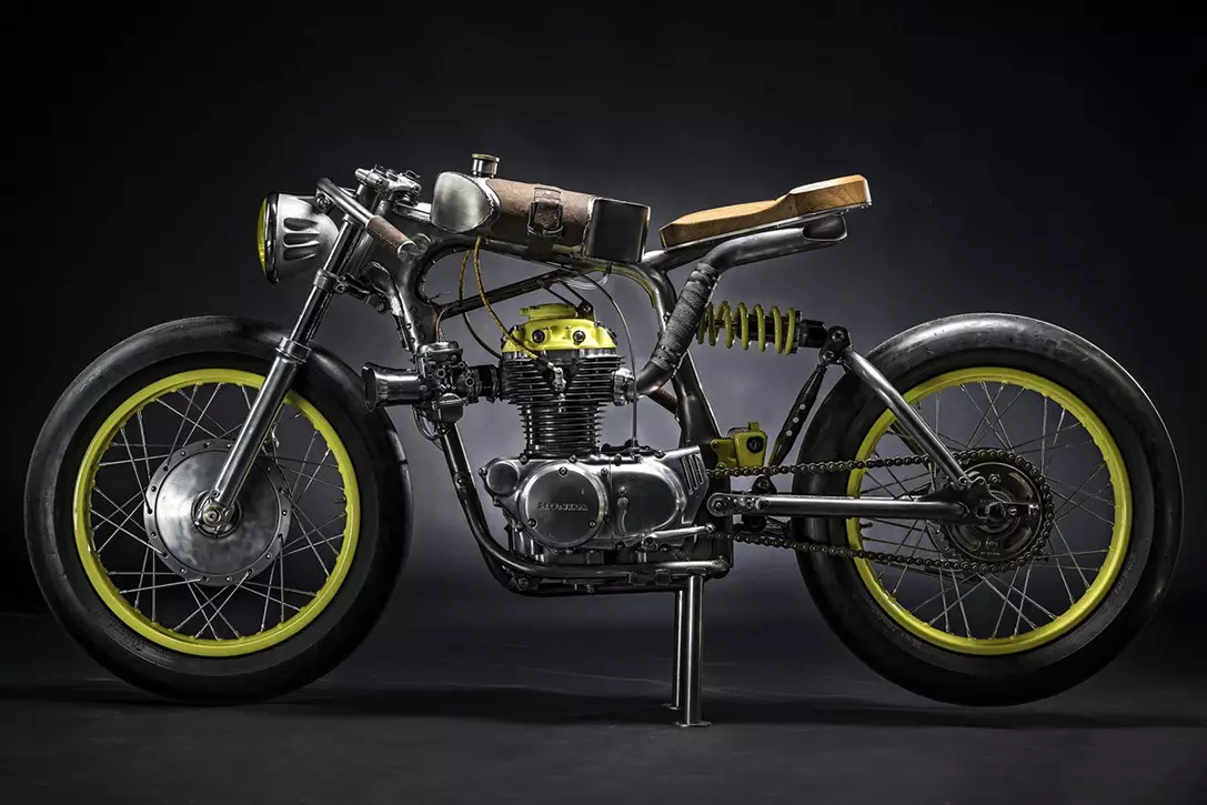 Хонда CB350 'Бер' Титан мотоцикллары 16798_1