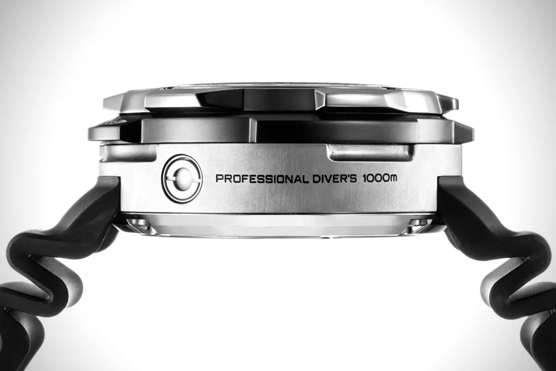 Citizen Eco-Drive Professional Diver 1000M 16920_2