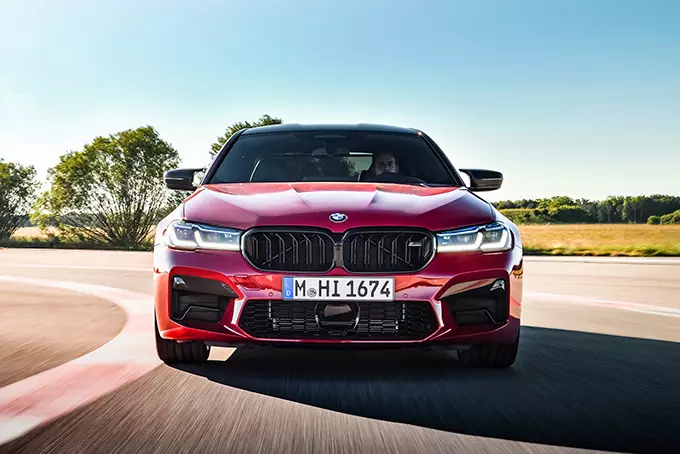 2021 BMW M5 ۋە M5 مۇسابىقىسى 16930_1