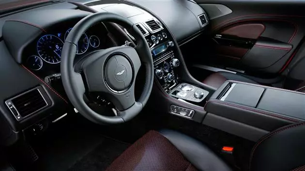 2013 Aston Martin Rapide S (2)