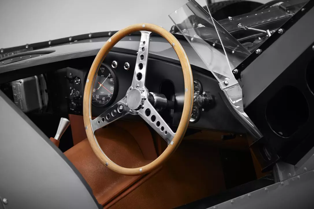 Jaguar D-Type Classic folytatásos autók 17136_4