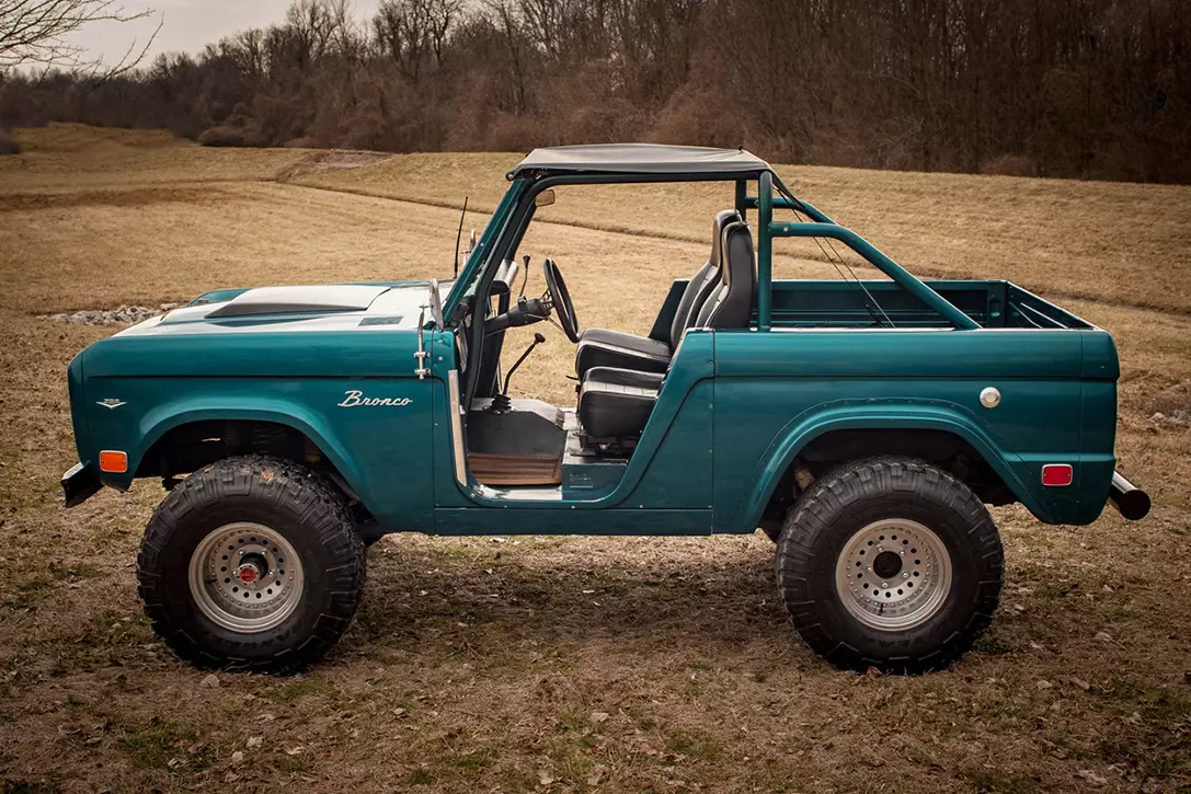 1968 Ford Bronco 'Sea Breeze' 17240_1