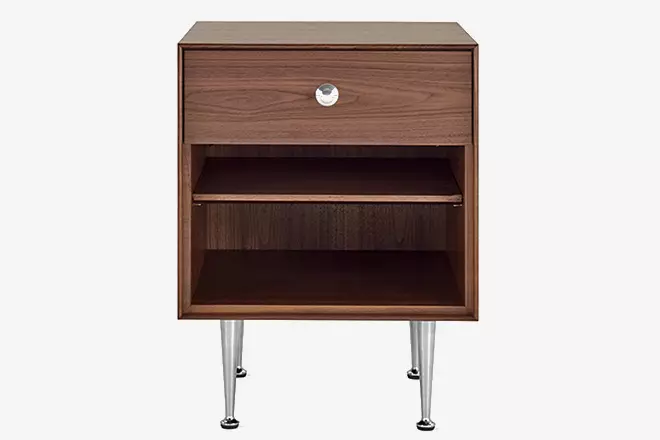 Tapaka ny jiro: Essentials 15 Nightstand ho an'ny lehilahy 17302_14