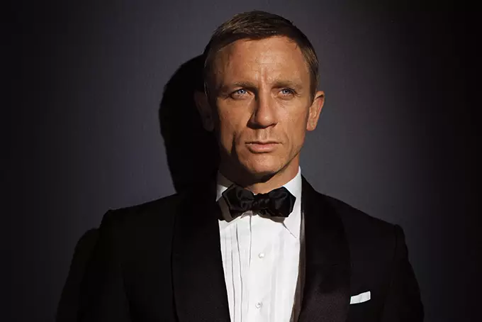 ඇස්ටන් මාටින් x නෙයිමන් මාකස් 007 DBS Superleggera Daniel Craig විසිනි 17321_3