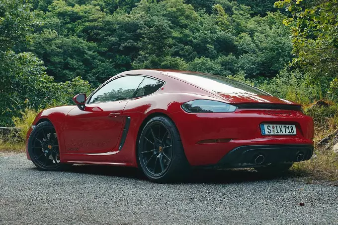 Porsche 718 GTS 4.0 Boxster și Cayman 17339_2