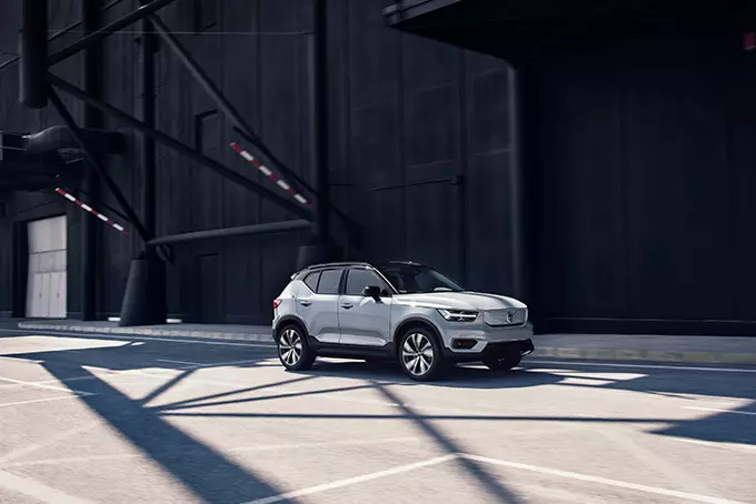 2020 Volvo XC40 Recharge SUV 17462_5