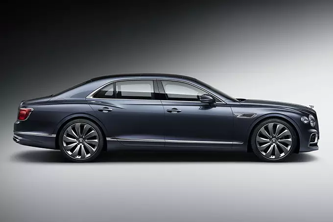 Bentley Flying Spur Grand Tourer 2020 година 17548_2