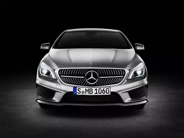 2014 Mercedes-Benz Clase CLA (6)