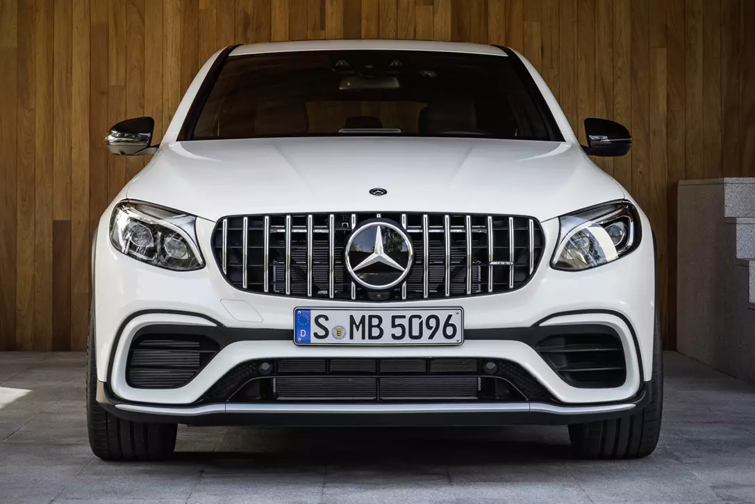 2018 yil Mercedes-AMG GLC63 17980_3