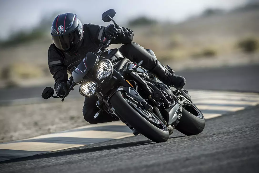 2018 Triumph Speed Triple RS 18080_6