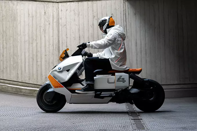 BMW 摩托車概念定義 CE 04 踏板車 18147_2