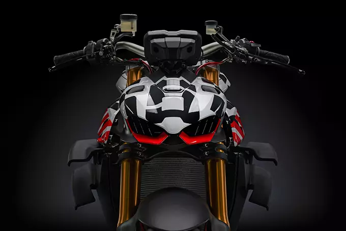 Ducati Streetfighter V4 prototyyppi 18297_1