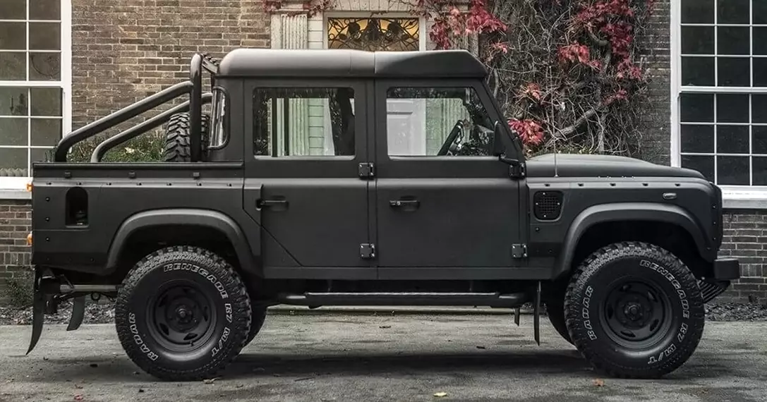 2015 Land Rover Defender 110 "Vulkanik" Kan Design tomonidan