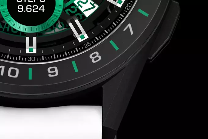 TAG Heuer Wolumikizidwa Smartwatch 18362_4