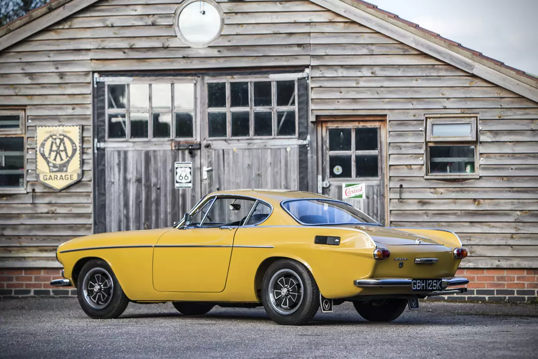 1972 Volvo P1800E 2