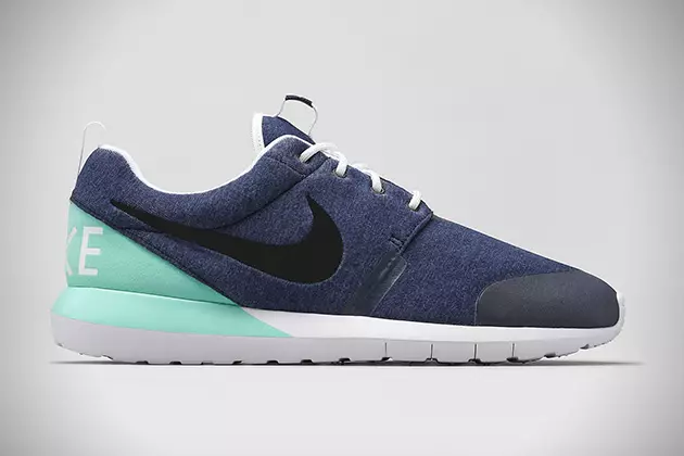 Nike Roshe Run Tech Fleece 5