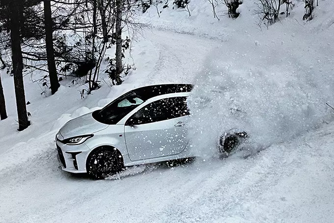 Модельний ряд Toyota Gazoo Racing GR 18831_5