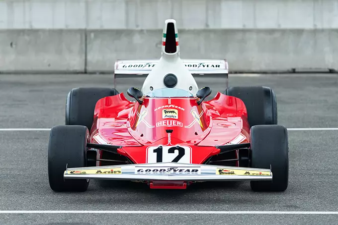 Guhagarika cyamunara: Imodoka yo gusiganwa Ferrari 312T ya Niki Lauda 1975 18979_1