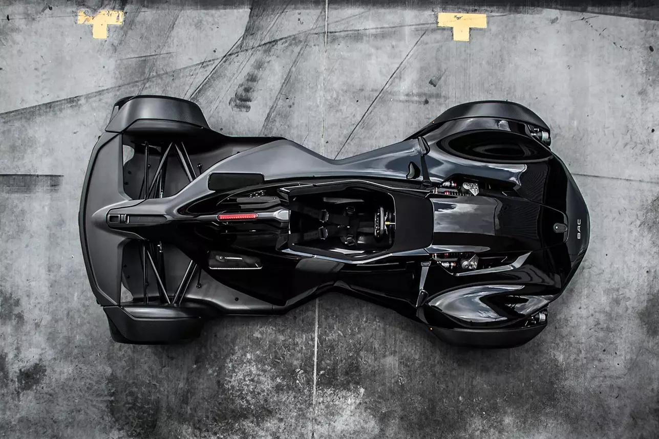 Одноместный суперкар BAC Mono