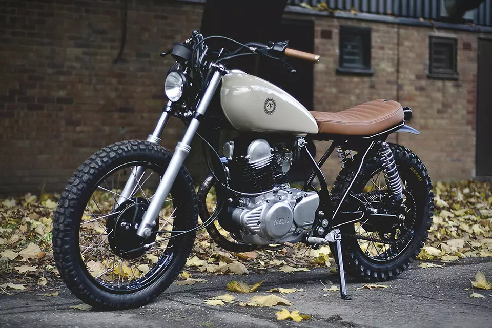 Yamaha SR250 par Auto Fabrica