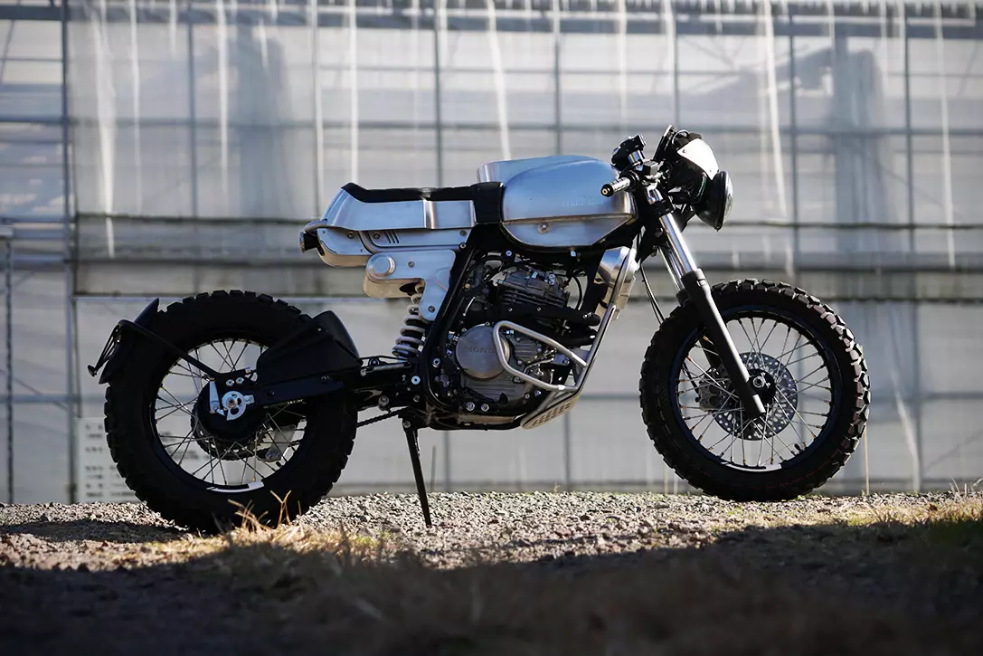 Honda XLR250R 'Neo-Retro' by ASK мотоцикл 19473_1